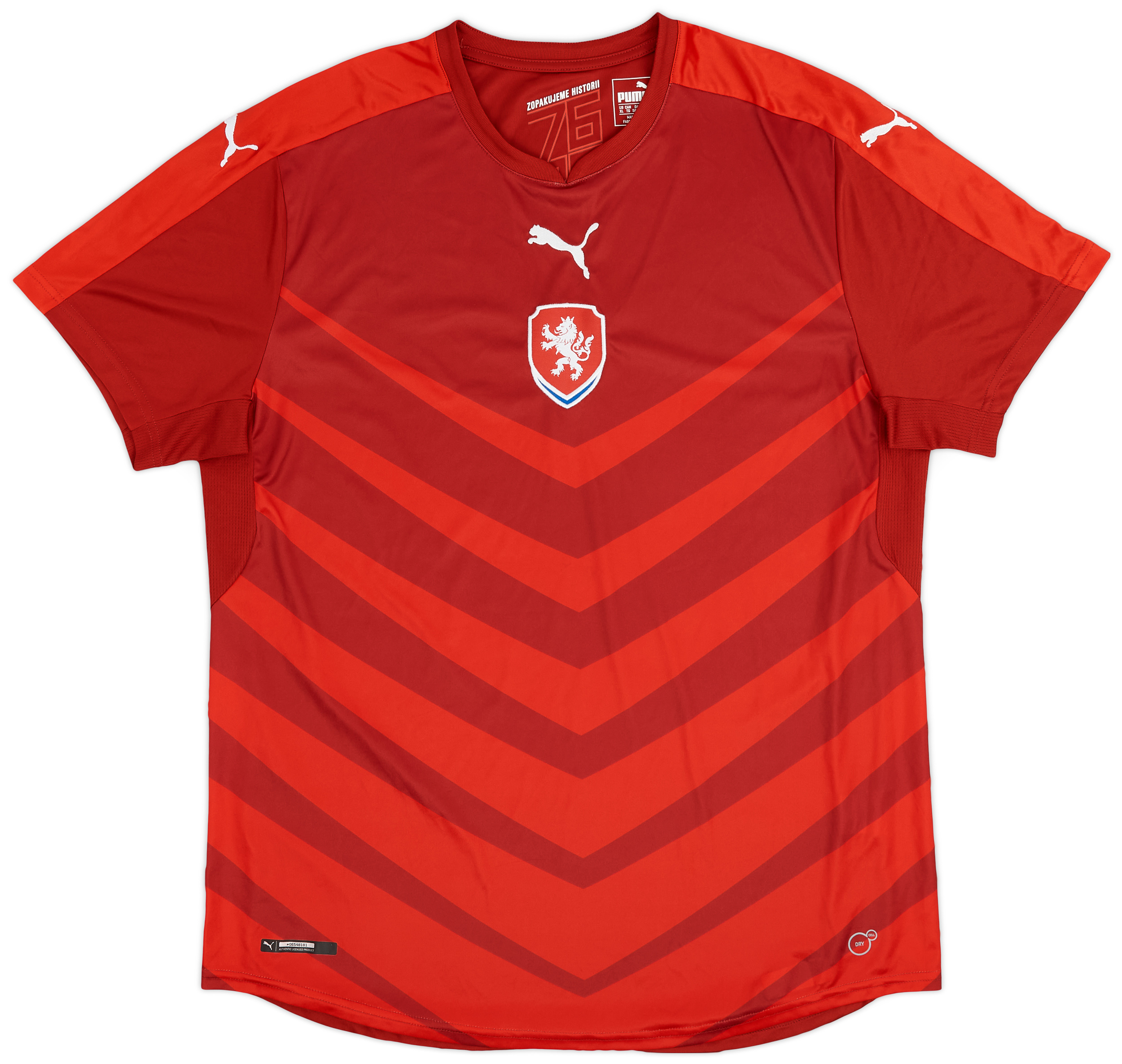 2016-18 Czech Republic Home Shirt - 10/10 - (XL)