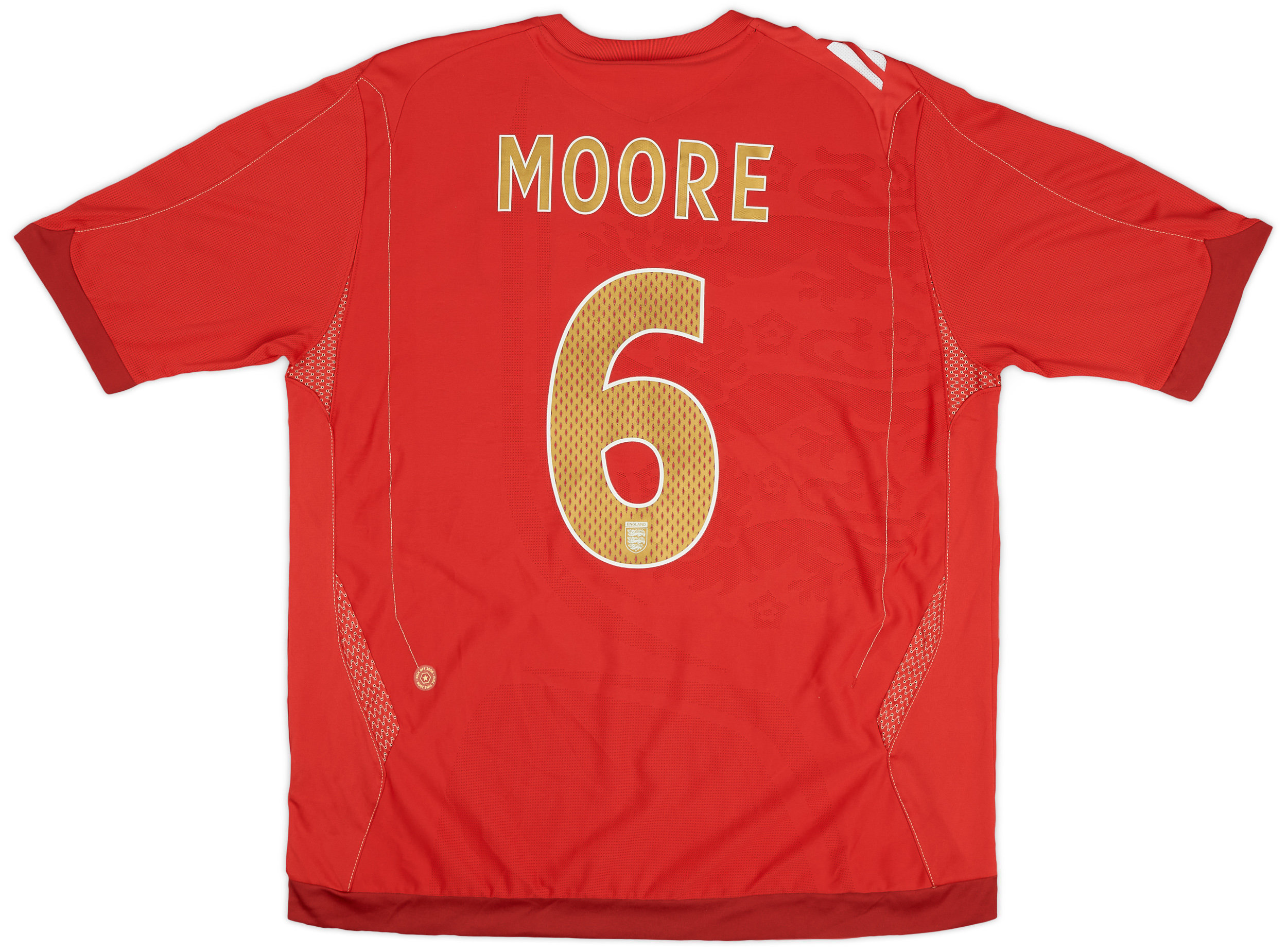 Bobby Moore shirt - Cool retro & vintage jersey from the legend!